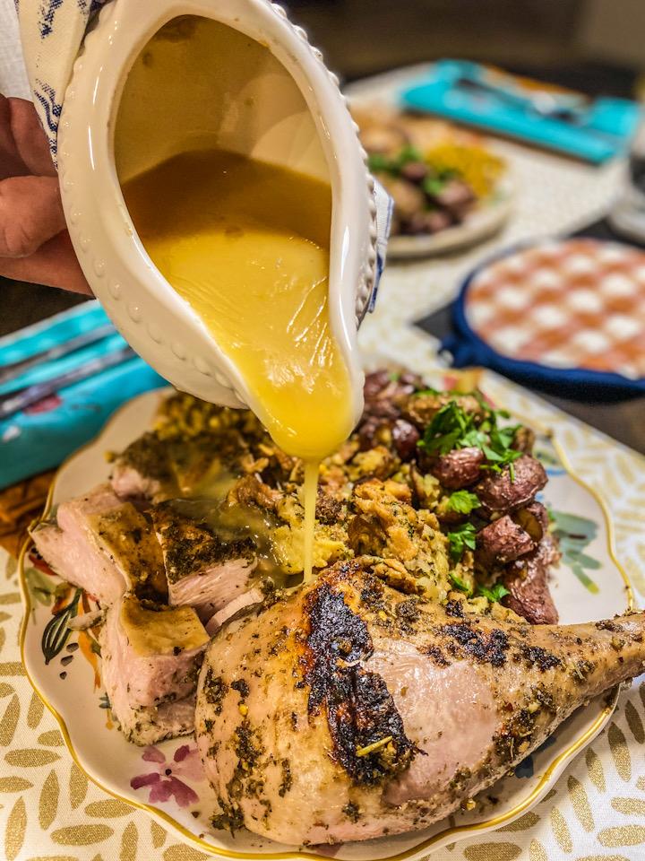 Turkey Dripping Gravy | Recipeish | Gustus Vitae